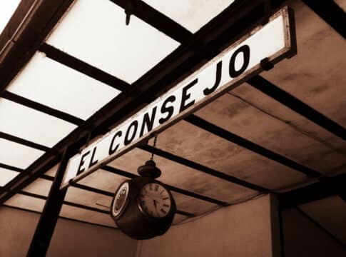 PERSIGNARSE: RITUAL y SÍMBOLO de FE CATÓLICA